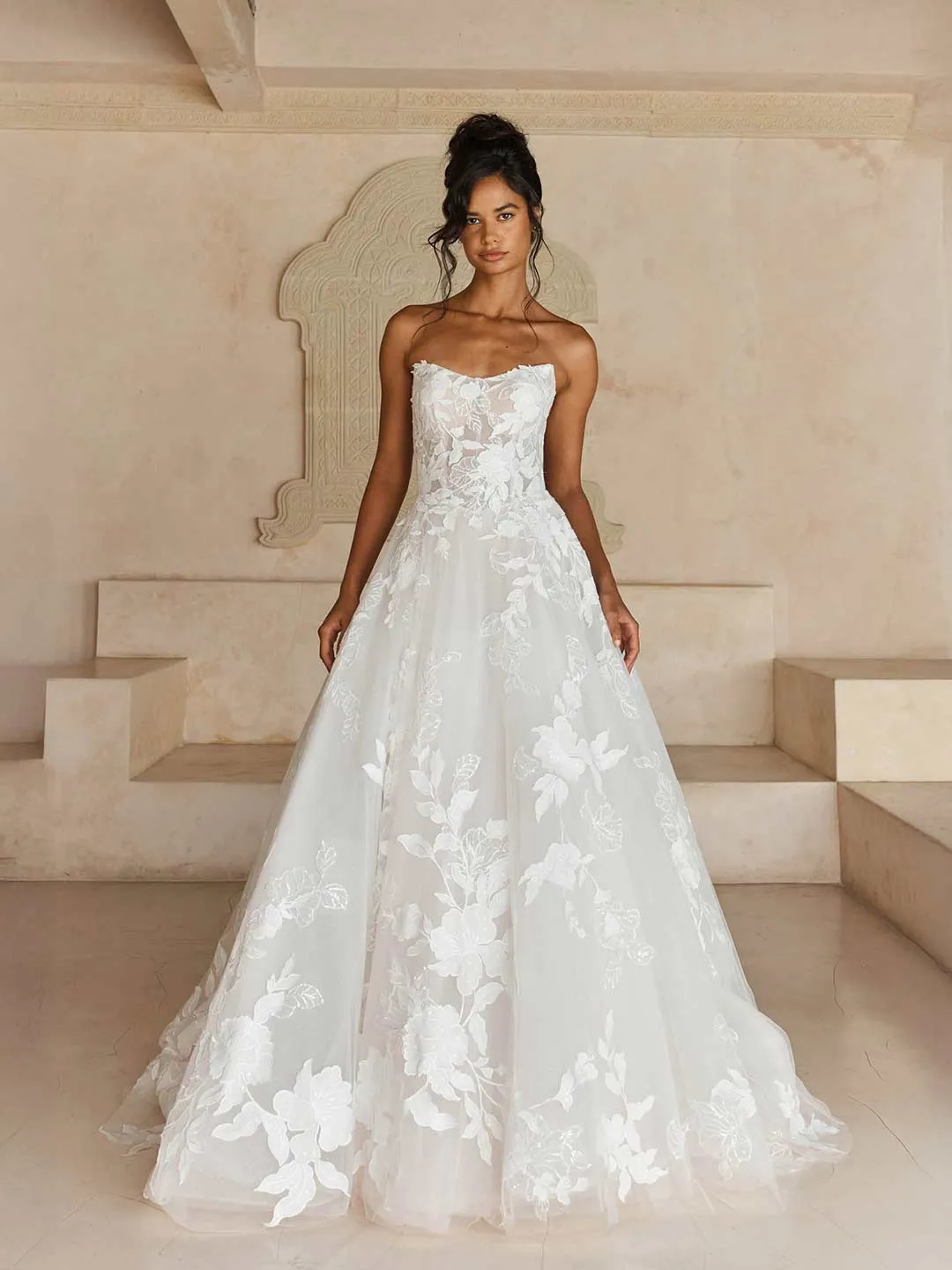 Liana | White Lace Bridal Couture